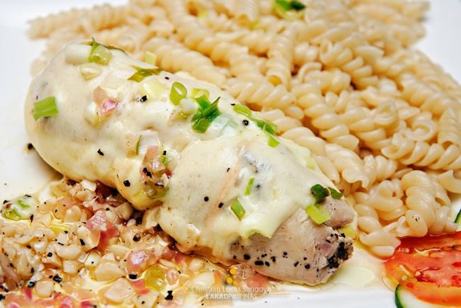 PALAWAN | Dinner at Bistro Coron - Lakad Pilipinas